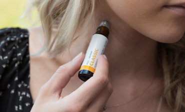 How to Apply Roll-On Perfume: 5 Expert Application Tips - Bee By The Sea